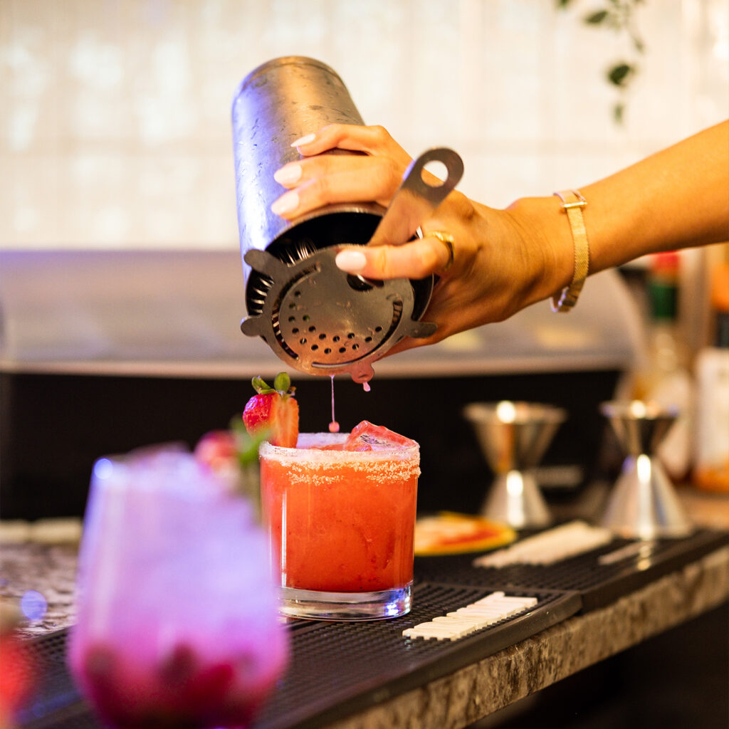 Saanich | Bin 4 Burger Lounge