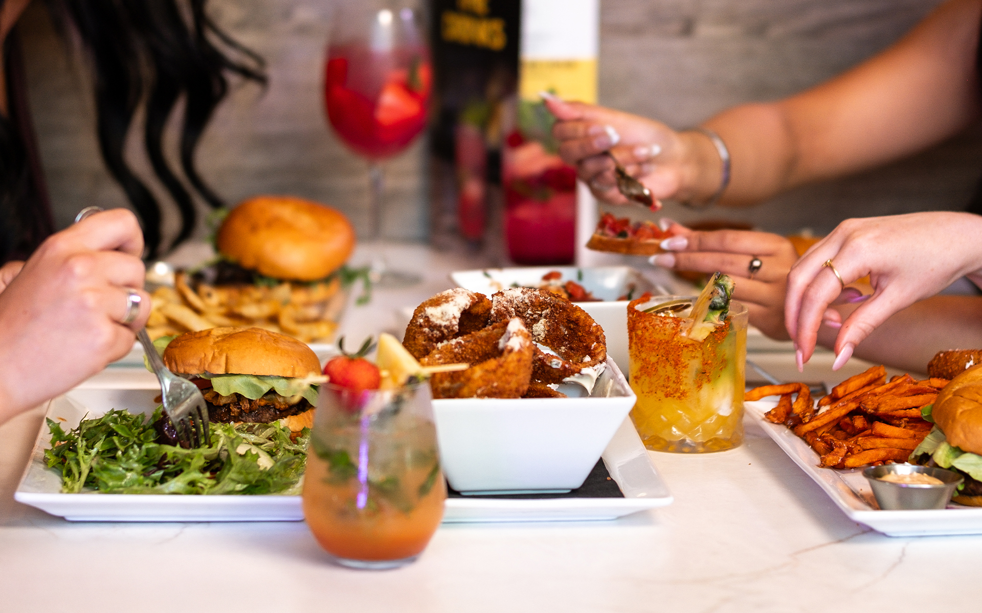 Downtown Victoria | Bin 4 Burger Lounge